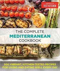 Libro de cocina de la dieta mediterránea.