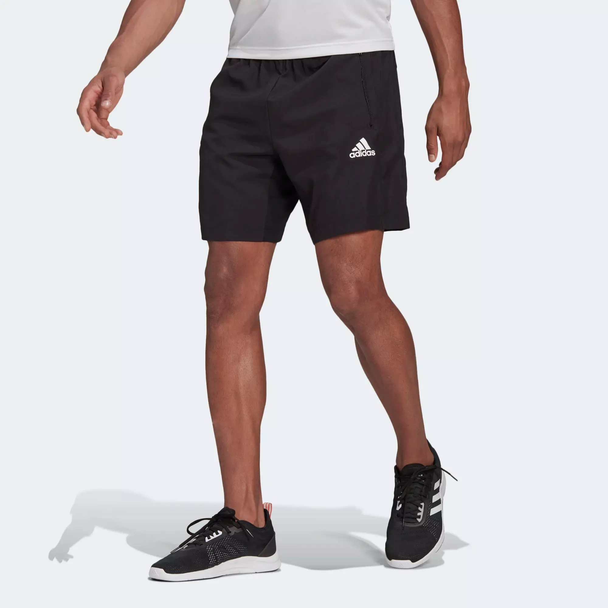 Adidas Aeroready Design 2 Move Woven Spor Şort, en iyi erkek antrenman şortu