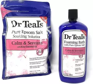 Ang Kalmado ug Kalinaw ni Dr Teal nga adunay Rose Essential Oil Epsom Salt Soak