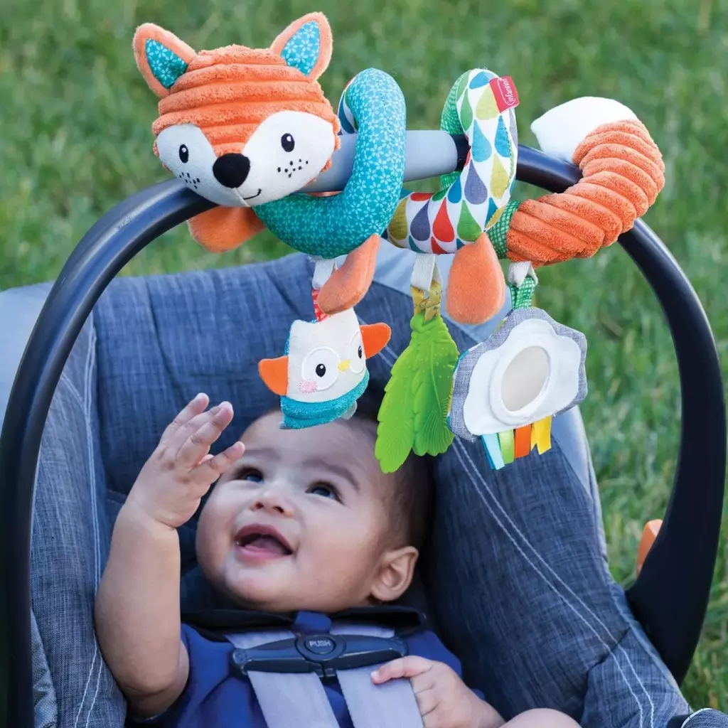 Infantino Go gaga! Jucărie de activitate pentru scaun auto cu spirală