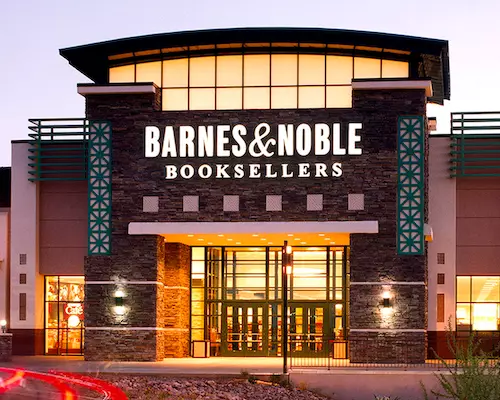 Корти тӯҳфаи Barnes & Noble