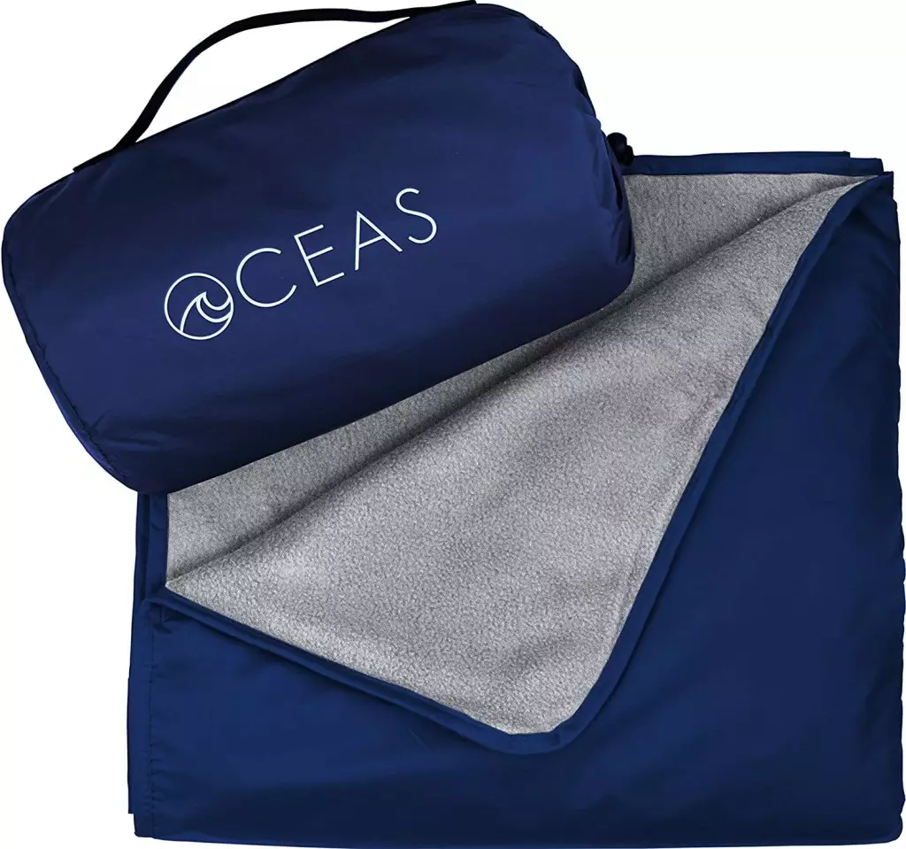 Oceas Packable & Waterproof Outdoor Blanket