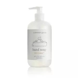 běžné dobré mýdlo na ruce, ekologické čisticí prostředky