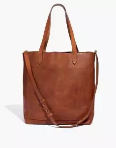 madewell medium transport tote, khoom plig rau nws 2021