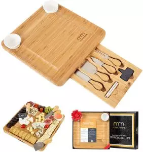 Max Moxie Cheese Board and Cutlery Set