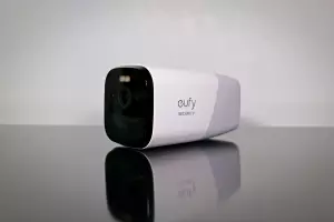 Bestu öryggismyndavélar utanhúss, Eufy Starlight 4G umsögn