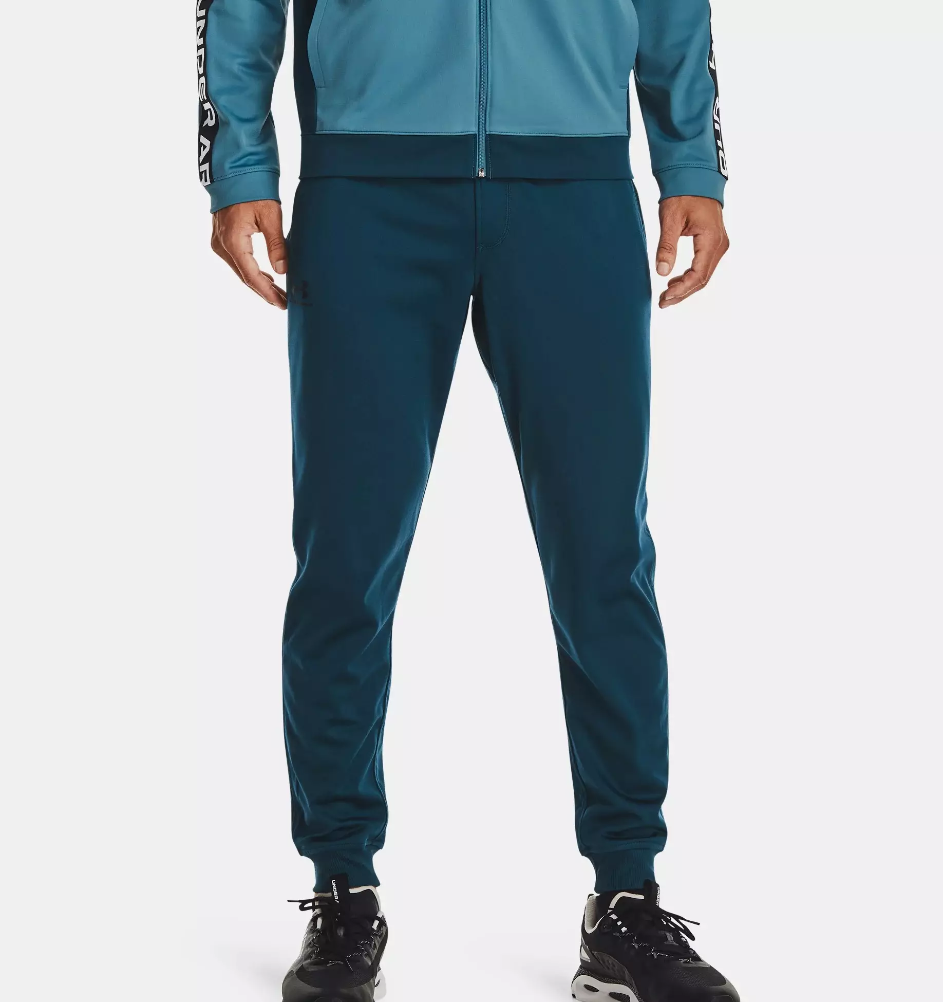 Chini ya Armor Sportstyle Joggers