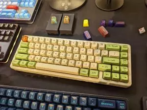 Lahla i-Keyboard kuqala