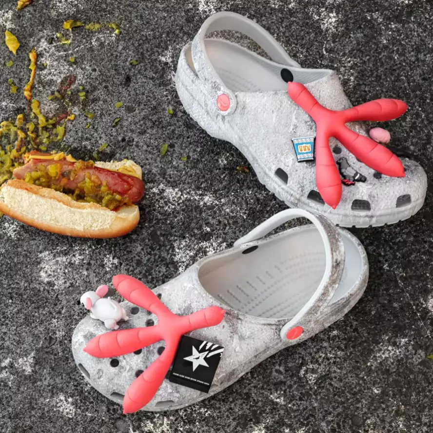 STAPLE x Crocs קלאַסיש קלאָג