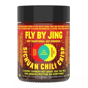 Jing ысык соусу менен Fly