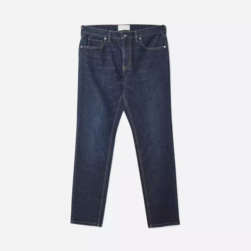 De bedste overordnede jeans til mænd under $100.