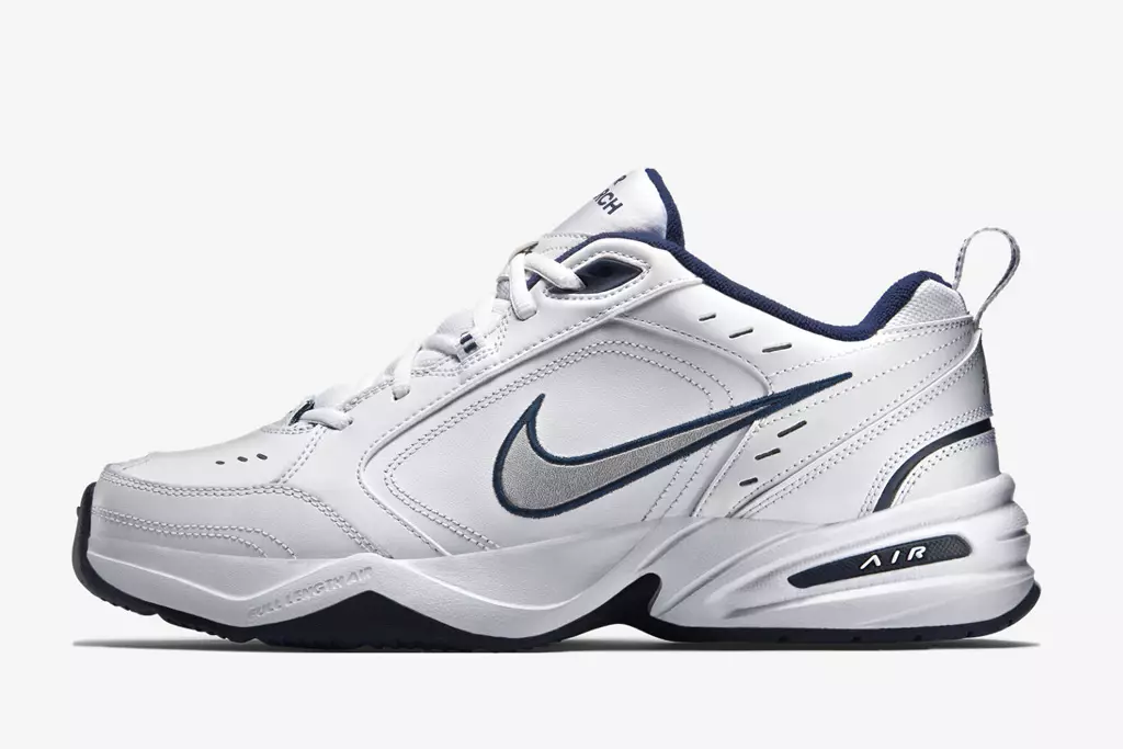 I-Nike Air Monarch