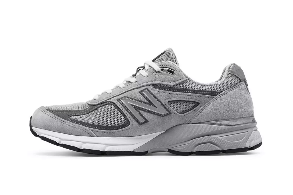 New Balance 990v4 sneakers