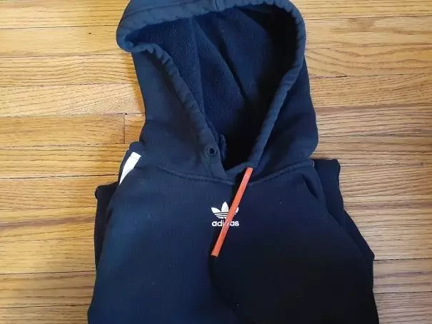 Hoodie نى قانداق ئەسلىگە كەلتۈرۈش