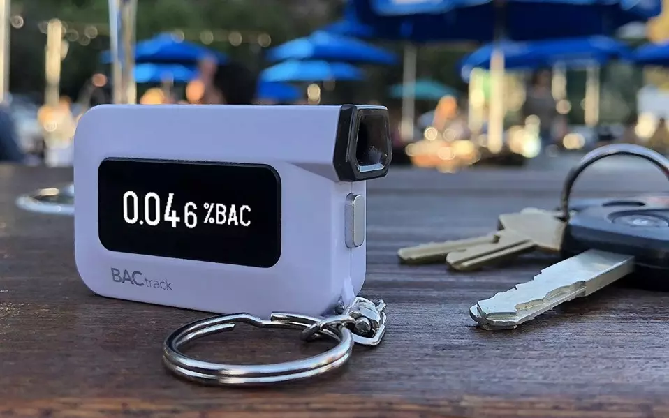 BackTrack Breathalyzer Keychain Amazon