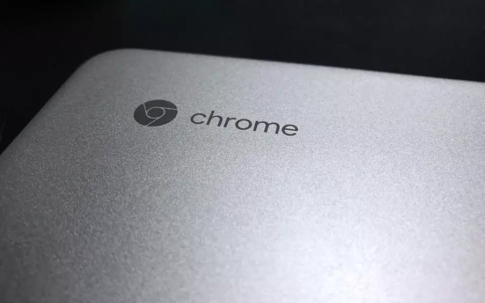 Samsung Chromebook Plus Konvertebla Tuŝa tekkomputilo