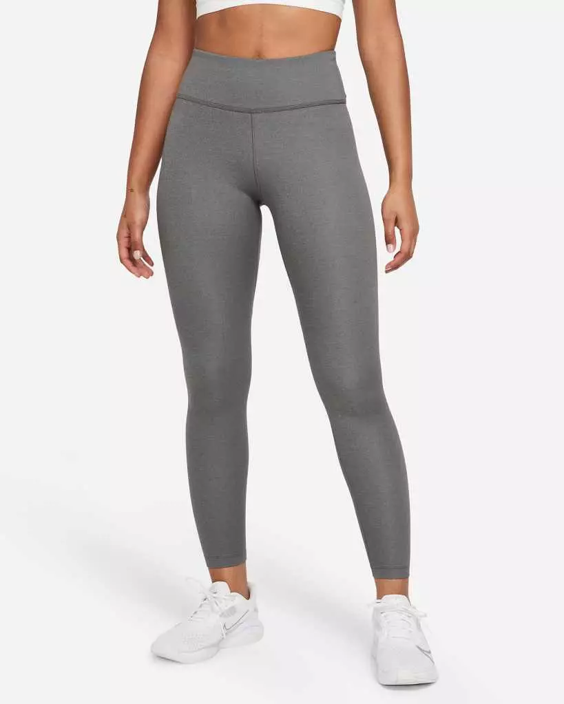 Nike Therma-FIT One Ayollar uchun o'rta bo'yli leggings