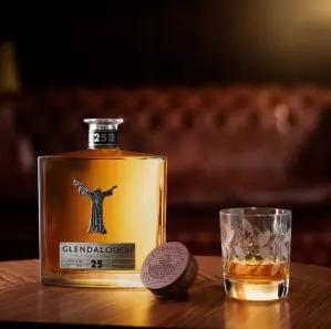 ụdị whiskey Irish kacha mma 2021 glendalough distillery