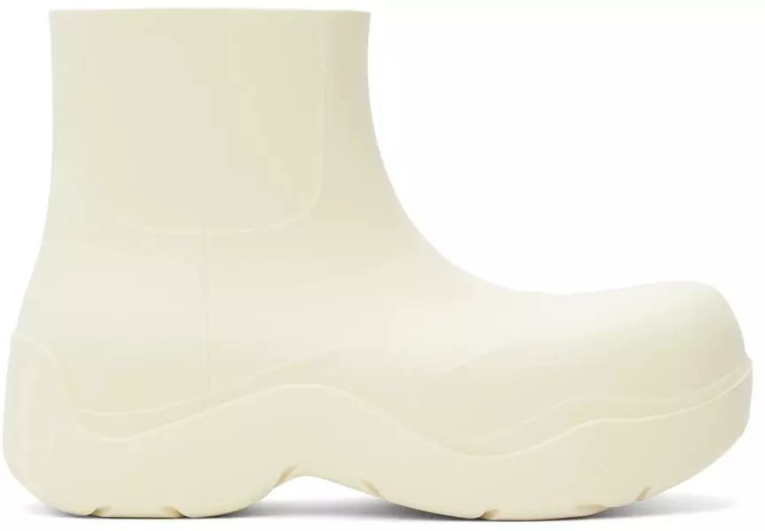 Ottega Veneta Off-White Puddle Chelsea Boots