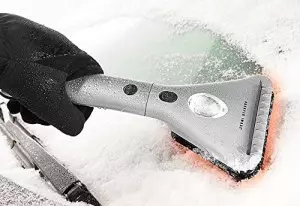 meilleurs grattoirs à glace de voiture image plus nette chauffée