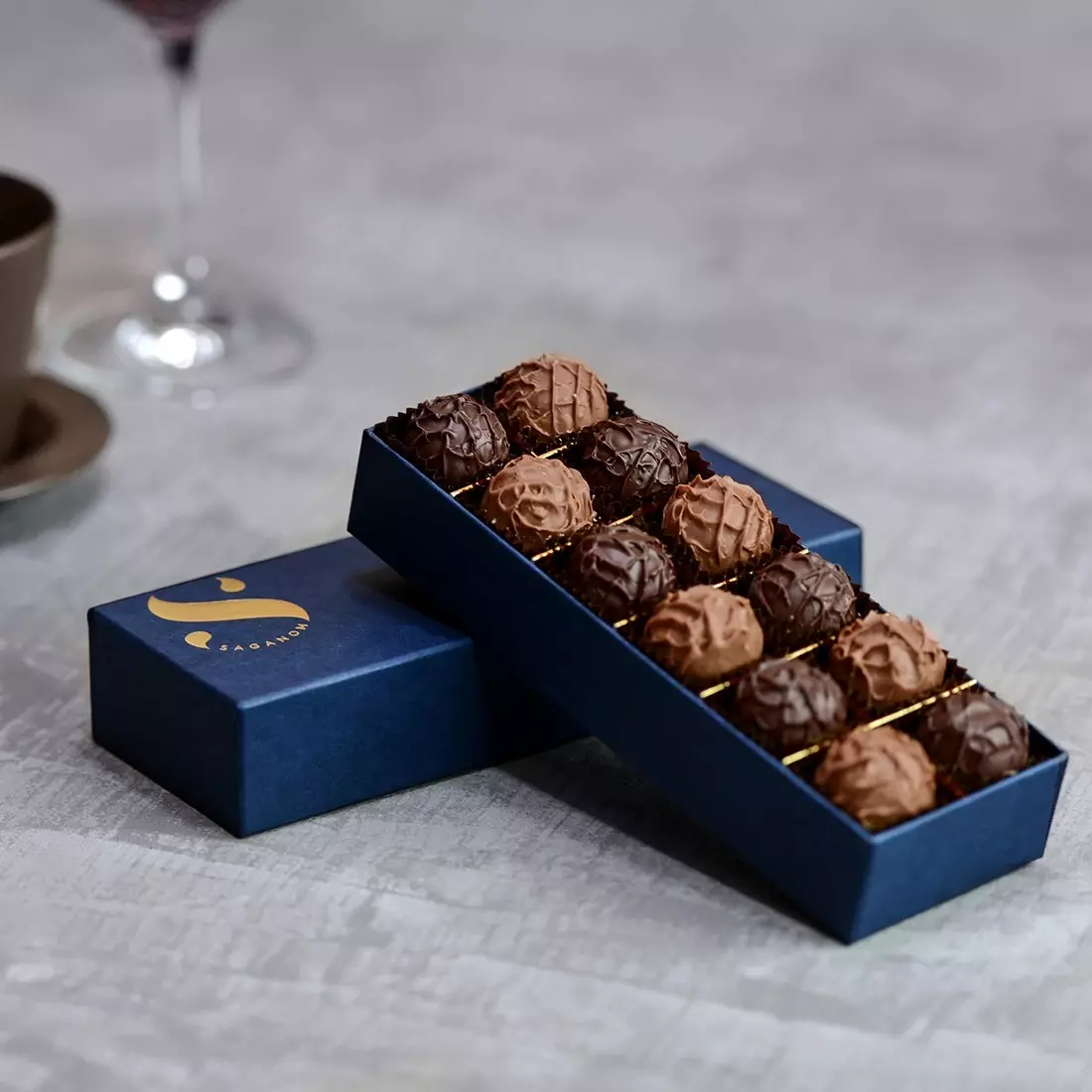 Saganom řemeslná krabička na lanýže na čokoládu