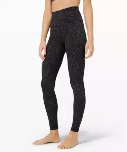 lululemon leggings ، قىز دوستى ئۈچۈن ئەڭ ياخشى سوۋغات