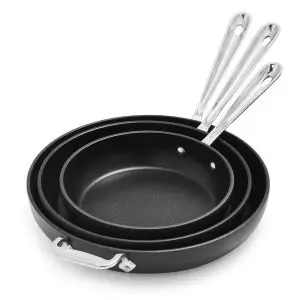 All-Clad skillet toplumy, iň gowy toý sowgatlary