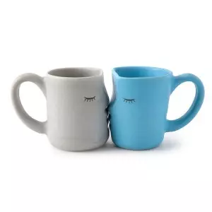 The Kissing Mugs, подаръци за двойки