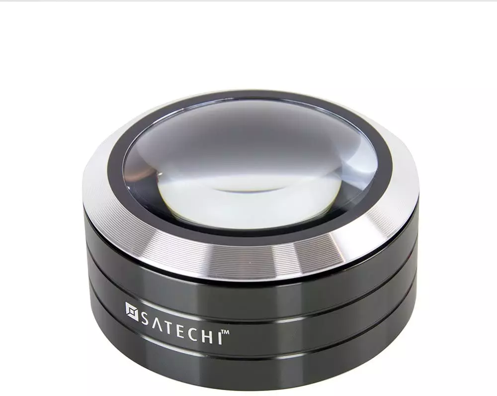 Satechi ReadMate LED Desktop Magnifier tare da haɓaka 5x