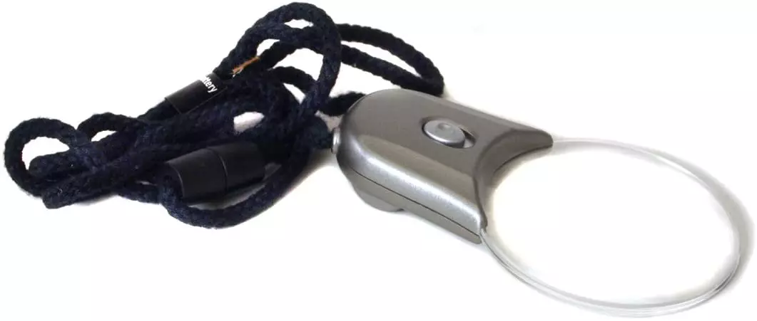 Mighty Bright Lighted Pendant Magnifier na may lanyard