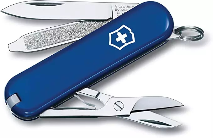Victorinox Swiss Army Classic SD Pocket Knife; labing maayo nga pocket knife