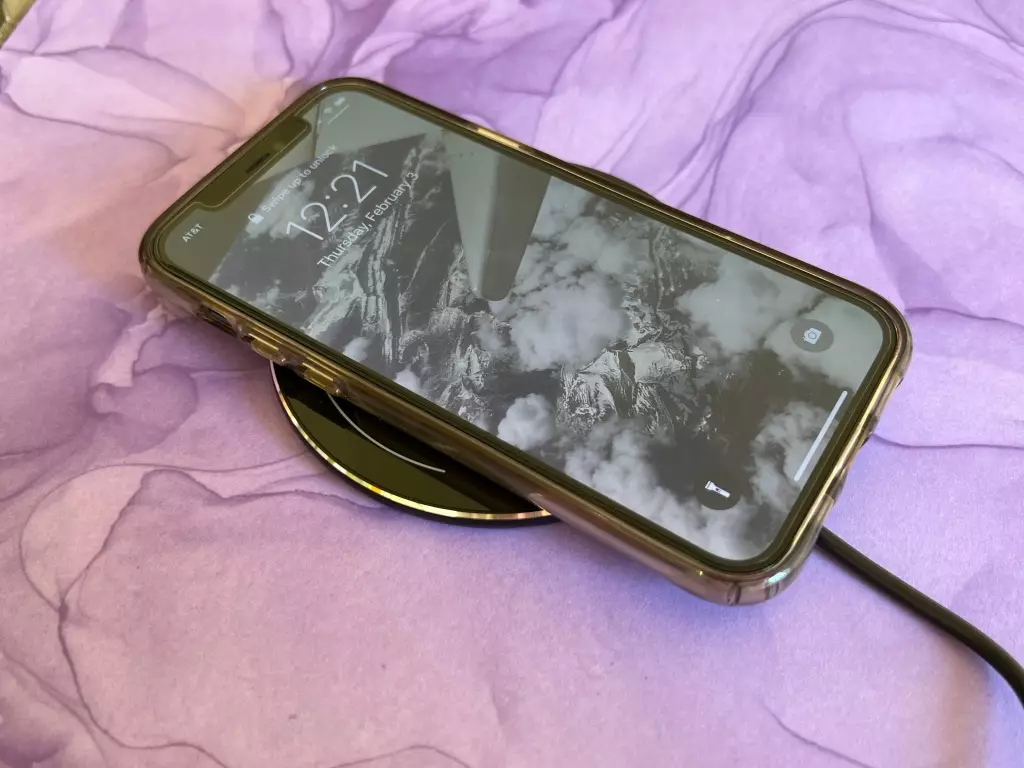 TOZO W1 Qi charger, ndemanga