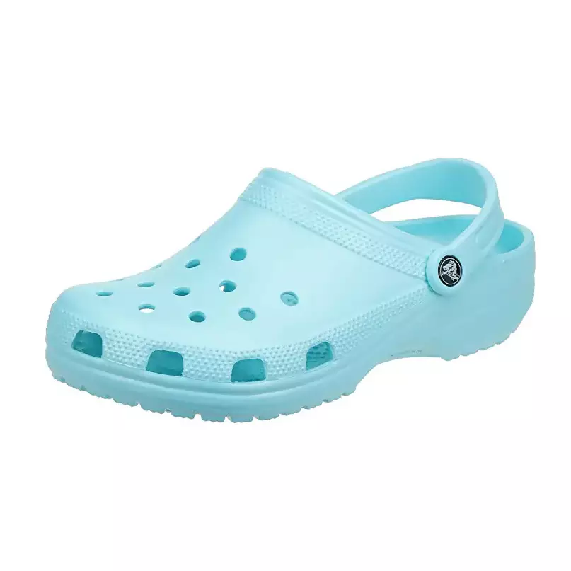 Crocs blue clogs, අවසාන මොහොතේ තෑගි