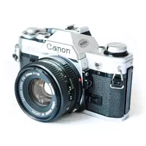 دوربین فیلمبرداری 35 میلی متری Canon AE-1