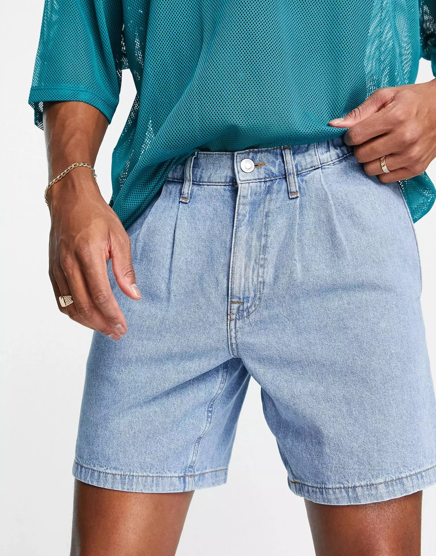 ASOS DESIGN Jeansshorts in heller Waschung