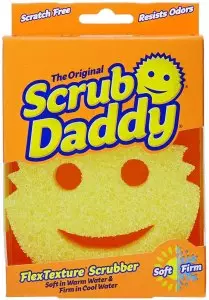 scrub daddy flextexture sponge, seperti yang terlihat pada tangki hiu