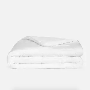 pinakamahusay na timbang na mga kumot na may timbang na comforter brooklinen