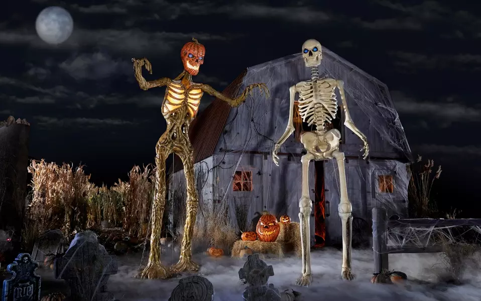 Home Depot hiiglaslikud skeletid