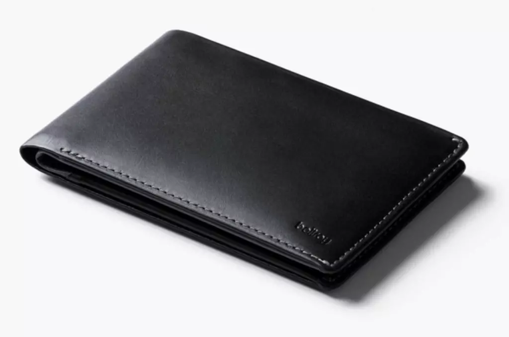 Bellroy Travel Wallet; pinakamahusay na smart wallet