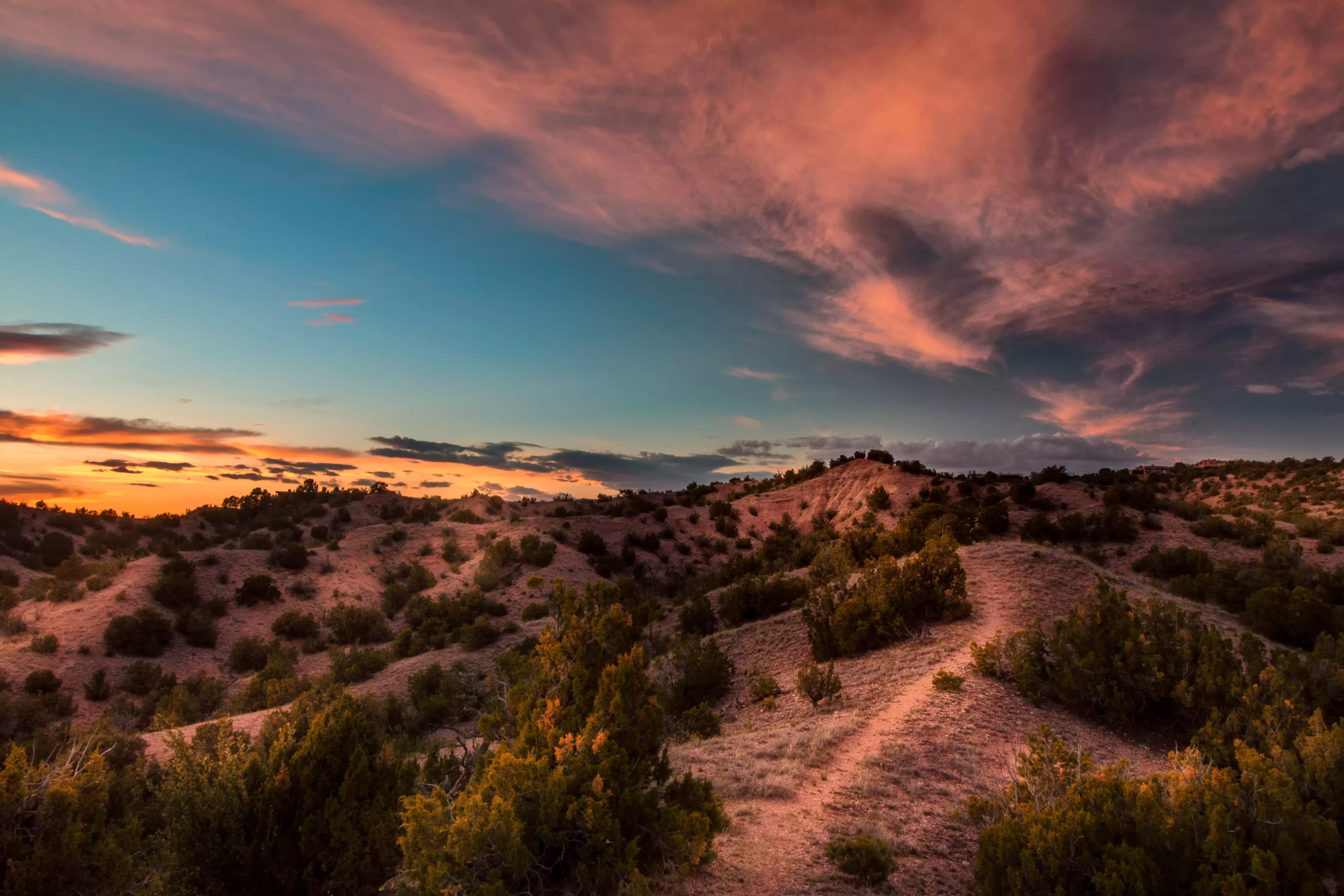 Zonsondergang op de laatste avond van mijn bezoek aan Santa Fe. Wat een opmerkelijk landschap!