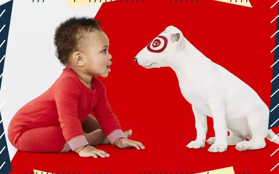 bayi melihat anjing target