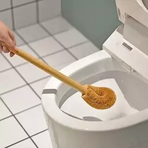 Тоалетна четка од кокосови влакна, како да се ослободите од пластика
