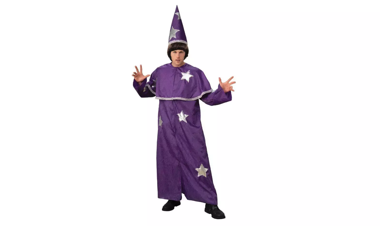 moški, oblečen v vijoličen kostum čarovnikov za noč čarovnic na belem ozadju
