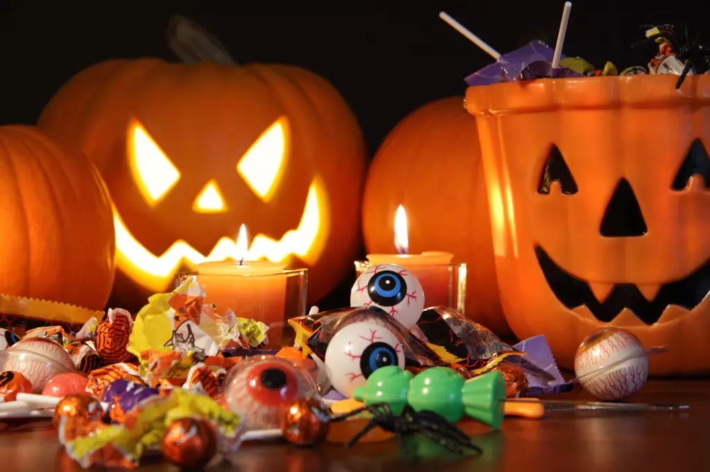 De bästa ställena att köpa Halloween-godis på nätet så att du inte gör trick-or-treaters besvikna