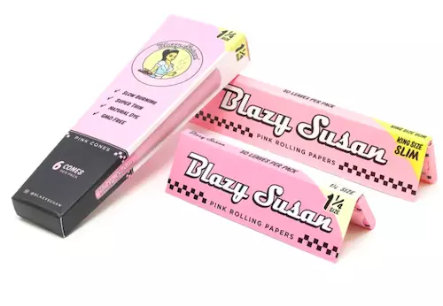 Blazy Susan Pink Rolling Papers និង Pre-Rolled Cones Sampler