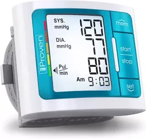 digitální monitor krevního tlaku na zápěstí