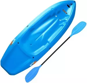 Chèo thuyền kayak trên làn sóng thanh niên suốt đời