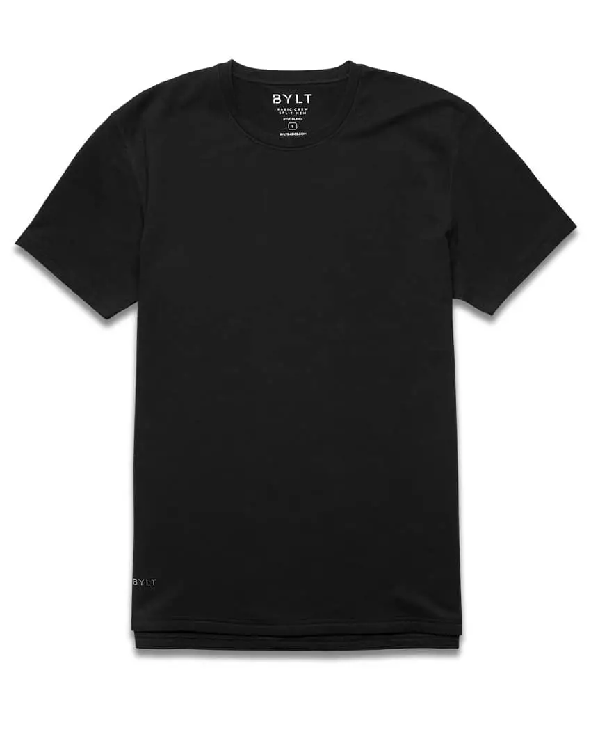Чорная прыталеная футболка BYLT Basic Crew Split Hem; лепшыя прыталеныя футболкі