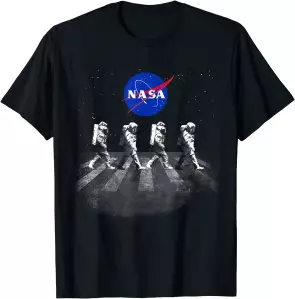 NASA wandelende astronauten t-shirt, beste NASA merch