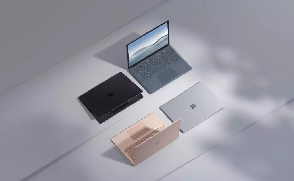 Přišly nové nabídky notebooků Cyber Monday – ušetřete stovky na produktech Apple, Dell a Samsung